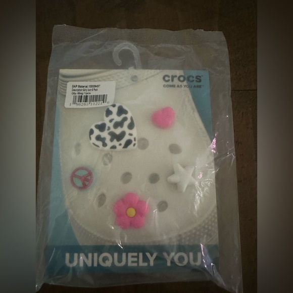 Jibbitz | Other | Crocs Jibbitz 5 Pack Peace Love Girly Icon Hearts ...